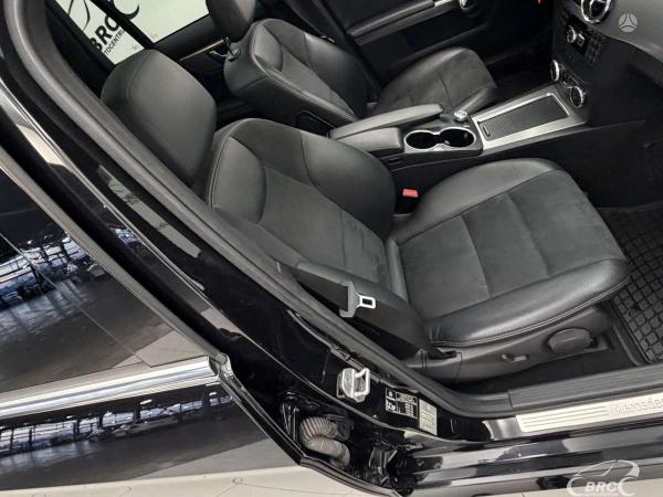 Black Mercedes-Benz GLK 220 2012 in Vilnius, with an engine capacity of 2.14 L and mileage of 303 thousand km for 7900 €, photo 6 on AUTOMOTO.COM.LV