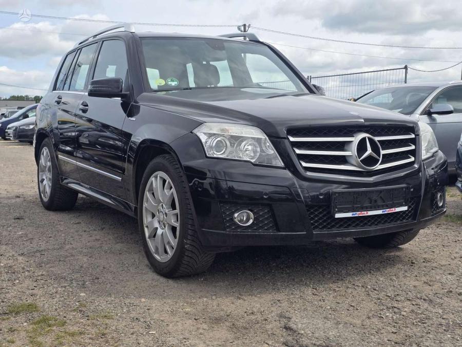Melns Mercedes-Benz GLK 220 2012 Kauņa, ar dzinēja tilpumu 0.00 L un nobraukumu 290 tūkst. km par 6300 €, foto 3 vietnē AUTOMOTO.COM.LV