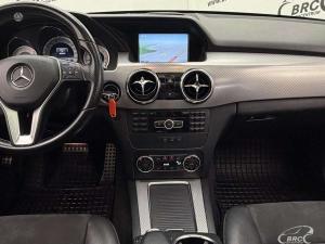 Black Mercedes-Benz GLK 220 2012 in Vilnius, with an engine capacity of 2.14 L and mileage of 303 thousand km for 7500 €, photo 16 on AUTOMOTO.COM.LV