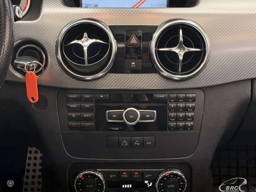 Black Mercedes-Benz GLK 220 2012 in Vilnius, with an engine capacity of 2.14 L and mileage of 303 thousand km for 7500 €, photo 18 on AUTOMOTO.COM.LV