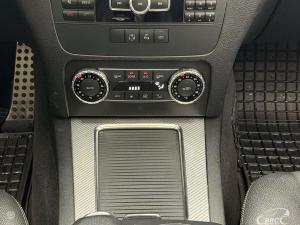 Black Mercedes-Benz GLK 220 2012 in Vilnius, with an engine capacity of 2.14 L and mileage of 303 thousand km for 7500 €, photo 19 on AUTOMOTO.COM.LV
