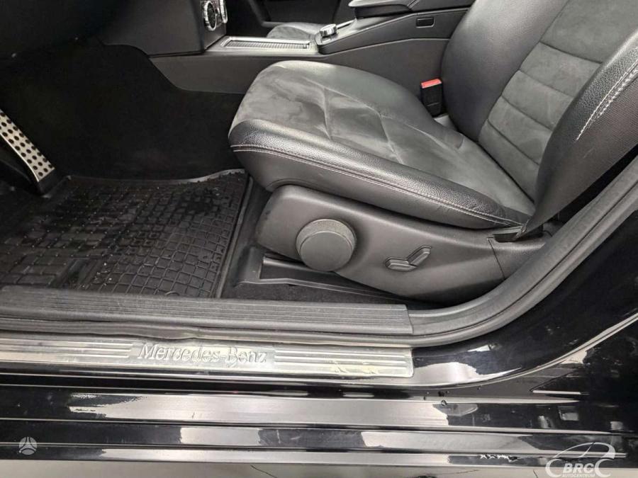 Black Mercedes-Benz GLK 220 2012 in Vilnius, with an engine capacity of 2.14 L and mileage of 303 thousand km for 7500 €, photo 23 on AUTOMOTO.COM.LV