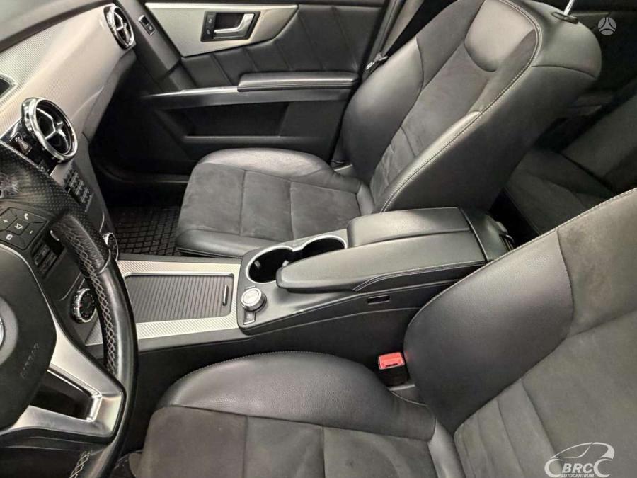Black Mercedes-Benz GLK 220 2012 in Vilnius, with an engine capacity of 2.14 L and mileage of 303 thousand km for 7500 €, photo 25 on AUTOMOTO.COM.LV