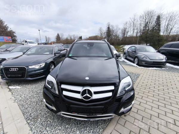Melns Mercedes-Benz GLK 220 2013 Tukums, ar dzinēja tilpumu 2.20 L un nobraukumu 300 tūkst. km par 11990 €, foto 2 vietnē AUTOMOTO.COM.LV