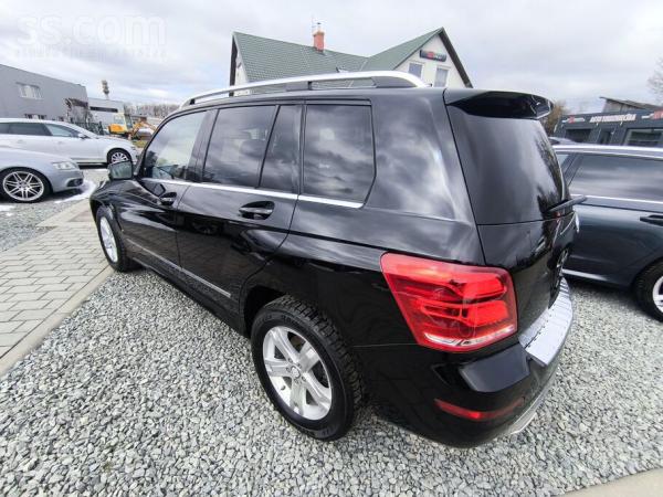 Melns Mercedes-Benz GLK 220 2013 Tukums, ar dzinēja tilpumu 2.20 L un nobraukumu 300 tūkst. km par 11990 €, foto 9 vietnē AUTOMOTO.COM.LV