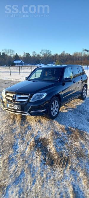 Black Mercedes-Benz GLK 220 2013 in Riga, with an engine capacity of 2.20 L and mileage of 178 thousand km for 14750 €, photo 4 on AUTOMOTO.COM.LV