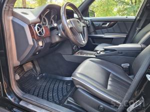 Black Mercedes-Benz GLK 220 2013 in Riga, with an engine capacity of 2.20 L and mileage of 178 thousand km for 14750 €, photo 11 on AUTOMOTO.COM.LV