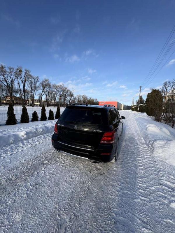 Black Mercedes-Benz GLK 220 2013 in Kaunas, with an engine capacity of 2.14 L and mileage of 295 thousand km for 10500 €, photo 5 on AUTOMOTO.COM.LV