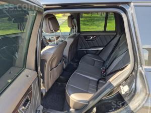 Melns Mercedes-Benz GLK 220 2013 Rīga, ar dzinēja tilpumu 2.20 L un nobraukumu 182 tūkst. km par 12900 €, foto 12 vietnē AUTOMOTO.COM.LV