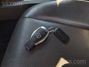 Melns Mercedes-Benz GLK 220 2013 Rīga, ar dzinēja tilpumu 2.20 L un nobraukumu 182 tūkst. km par 12900 €, foto 17 vietnē AUTOMOTO.COM.LV