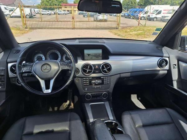 Black Mercedes-Benz GLK 220 2013 in Taurage, with an engine capacity of 2.14 L and mileage of 194 thousand km for 8300 €, photo 9 on AUTOMOTO.COM.LV