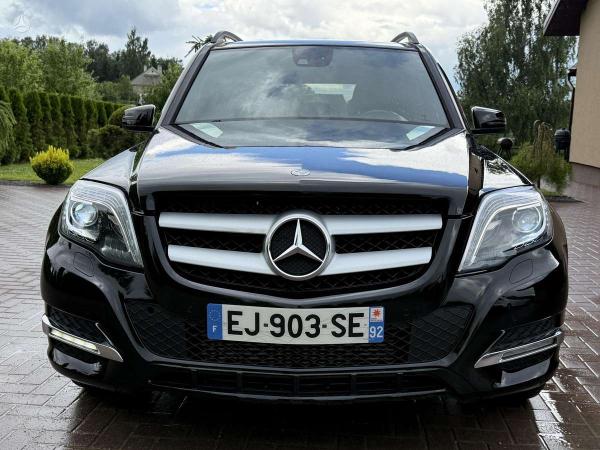 Black Mercedes-Benz GLK 220 2013 in Utena, with an engine capacity of 2.14 L and mileage of 206 thousand km for 9900 €, photo 6 on AUTOMOTO.COM.LV
