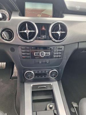 Black Mercedes-Benz GLK 220 2013 in Taurage, with an engine capacity of 2.14 L and mileage of 194 thousand km for 8700 €, photo 13 on AUTOMOTO.COM.LV