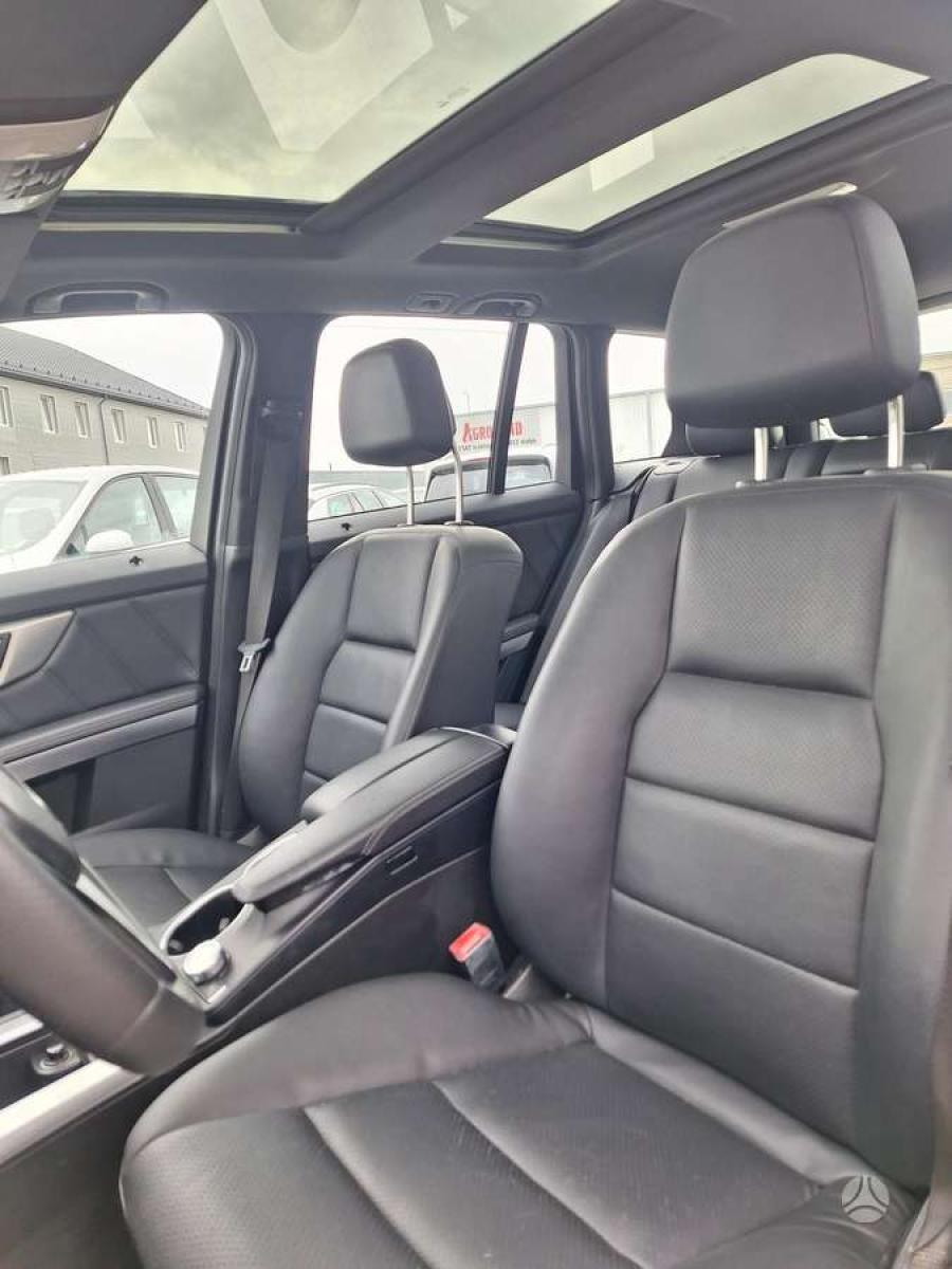 Black Mercedes-Benz GLK 220 2013 in Taurage, with an engine capacity of 2.14 L and mileage of 194 thousand km for 8700 €, photo 15 on AUTOMOTO.COM.LV