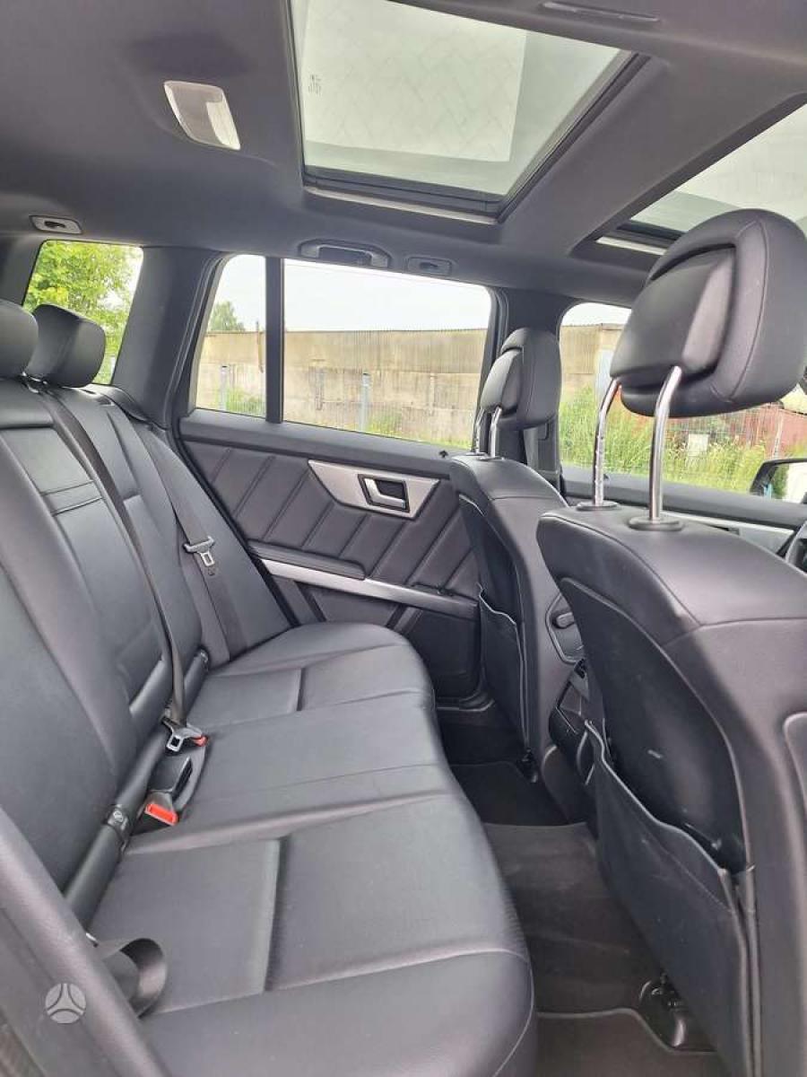 Black Mercedes-Benz GLK 220 2013 in Taurage, with an engine capacity of 2.14 L and mileage of 194 thousand km for 8700 €, photo 19 on AUTOMOTO.COM.LV