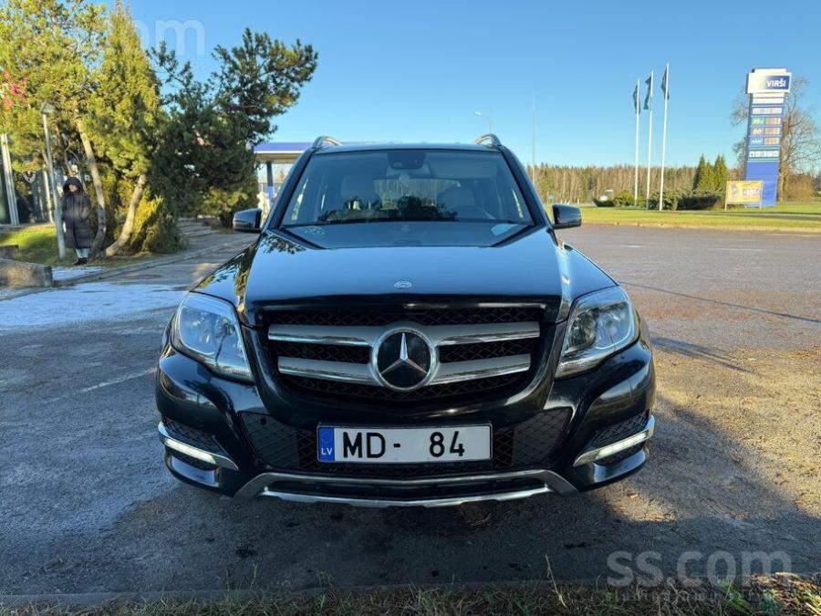 Melns Mercedes-Benz GLK 220 2014 Rīga, ar dzinēja tilpumu 2.20 L un nobraukumu 301 tūkst. km par 15000 €, foto 2 vietnē AUTOMOTO.COM.LV