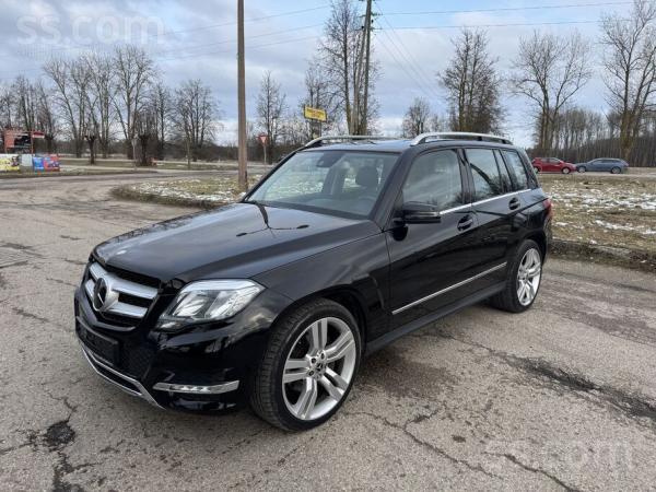 Black Mercedes-Benz GLK 220 2014 in Ogre, with an engine capacity of 2.20 L and mileage of 227 thousand km for 10999 €, photo 1 on AUTOMOTO.COM.LV