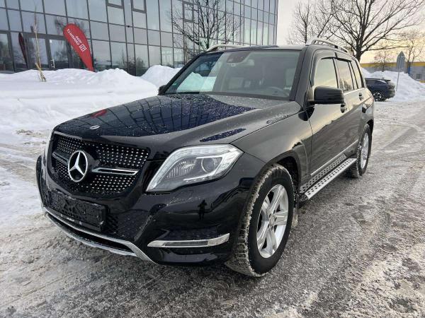 Melns Mercedes-Benz GLK 220 2014 Panevēža, ar dzinēja tilpumu 2.14 L un nobraukumu 380 tūkst. km par 9350 €, foto 3 vietnē AUTOMOTO.COM.LV