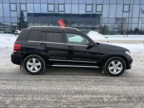 Melns Mercedes-Benz GLK 220 2014 Panevēža, ar dzinēja tilpumu 2.14 L un nobraukumu 380 tūkst. km par 9350 €, foto 10 vietnē AUTOMOTO.COM.LV