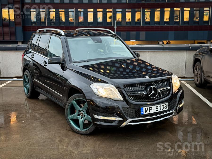 Black Mercedes-Benz GLK 220 2014 in Riga, with an engine capacity of 2.20 L and mileage of 0 thousand km for 8750 €, photo 1 on AUTOMOTO.COM.LV