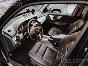 Black Mercedes-Benz GLK 220 2014 in Riga, with an engine capacity of 2.20 L and mileage of 0 thousand km for 8750 €, photo 7 on AUTOMOTO.COM.LV