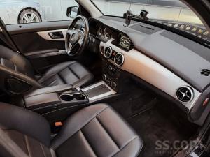 Black Mercedes-Benz GLK 220 2014 in Riga, with an engine capacity of 2.20 L and mileage of 0 thousand km for 8750 €, photo 13 on AUTOMOTO.COM.LV