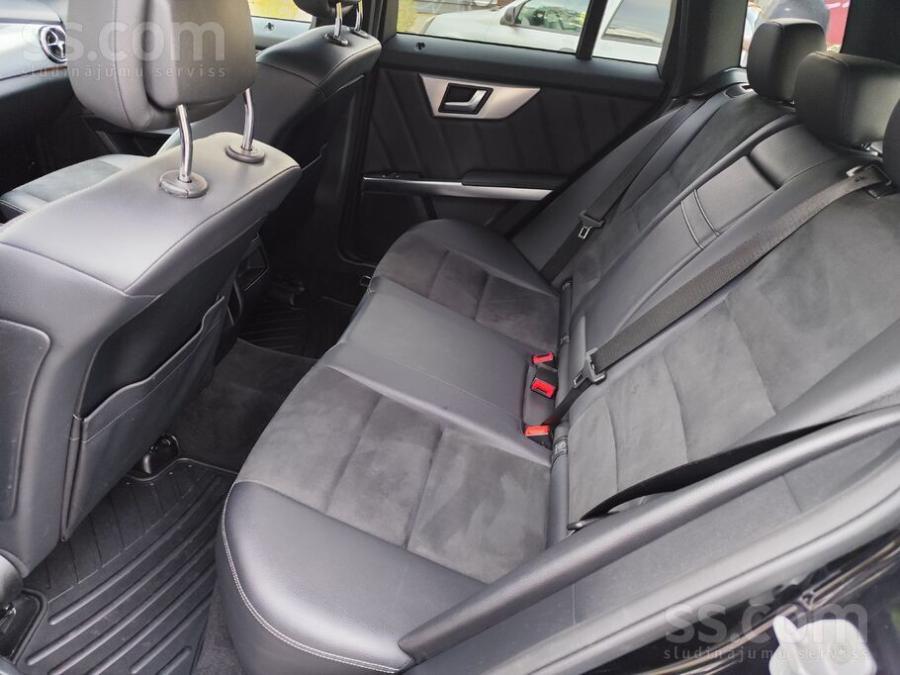 Melns Mercedes-Benz GLK 220 2014 Rīga, ar dzinēja tilpumu 2.20 L un nobraukumu 276 tūkst. km par 11900 €, foto 12 vietnē AUTOMOTO.COM.LV