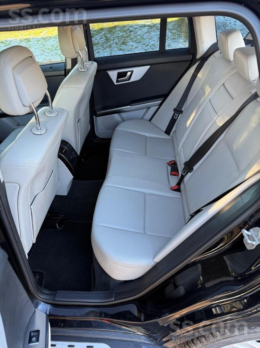 Melns Mercedes-Benz GLK 220 2014 Rīga, ar dzinēja tilpumu 2.20 L un nobraukumu 316 tūkst. km par 14500 €, foto 14 vietnē AUTOMOTO.COM.LV