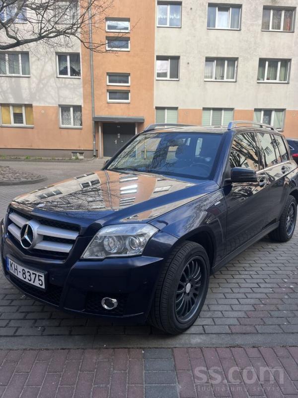 Zils Mercedes-Benz GLK 220 2011 Liepāja, ar dzinēja tilpumu 2.20 L un nobraukumu 293 tūkst. km par 7900 €, foto 2 vietnē AUTOMOTO.COM.LV