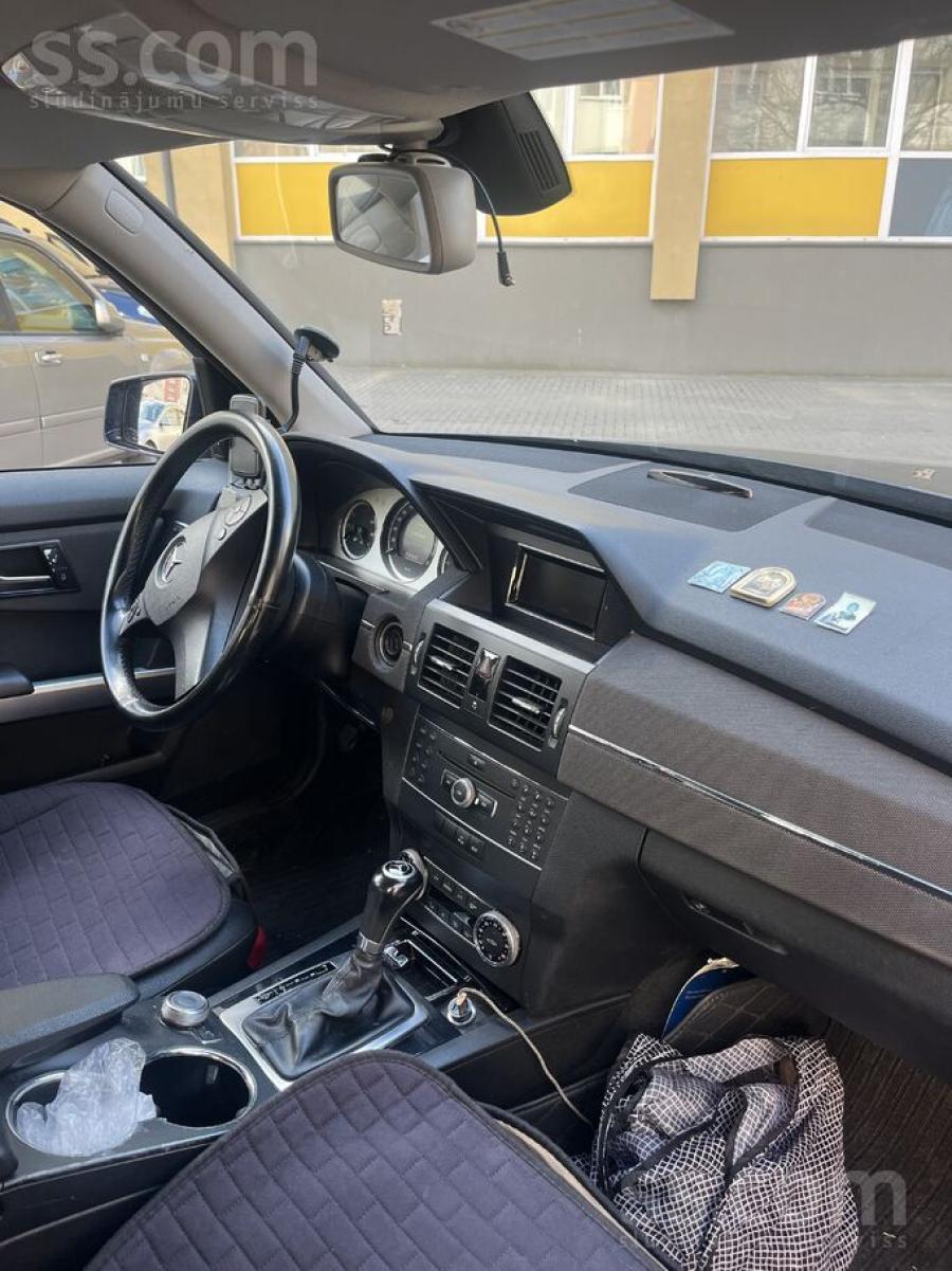 Zils Mercedes-Benz GLK 220 2011 Liepāja, ar dzinēja tilpumu 2.20 L un nobraukumu 293 tūkst. km par 7900 €, foto 10 vietnē AUTOMOTO.COM.LV