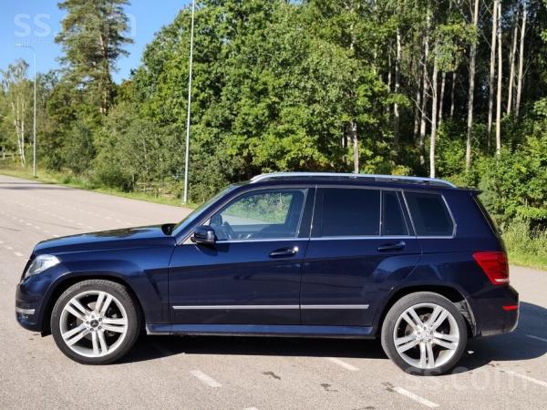 Blue Mercedes-Benz GLK 220 2014 in Madona, with an engine capacity of 2.20 L and mileage of 211 thousand km for 11750 €, photo 3 on AUTOMOTO.COM.LV