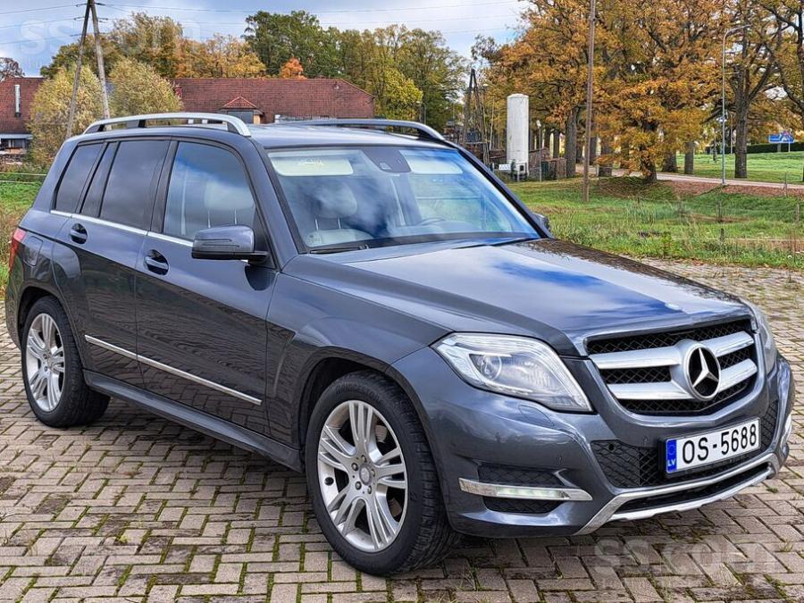 Blue Mercedes-Benz GLK 220 2014 in Valmiera, with an engine capacity of 2.10 L and mileage of 275 thousand km for 8600 €, photo 1 on AUTOMOTO.COM.LV