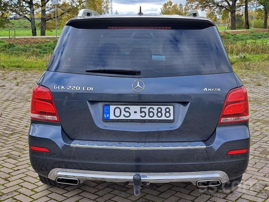 Blue Mercedes-Benz GLK 220 2014 in Valmiera, with an engine capacity of 2.10 L and mileage of 275 thousand km for 8600 €, photo 5 on AUTOMOTO.COM.LV