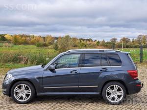 Blue Mercedes-Benz GLK 220 2014 in Valmiera, with an engine capacity of 2.10 L and mileage of 275 thousand km for 8600 €, photo 7 on AUTOMOTO.COM.LV