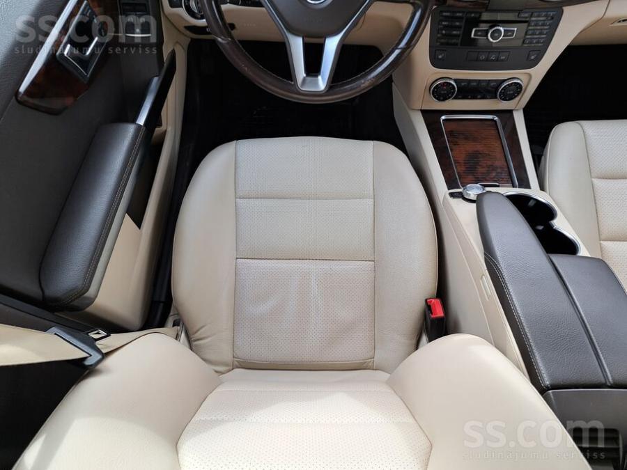 Blue Mercedes-Benz GLK 220 2014 in Valmiera, with an engine capacity of 2.10 L and mileage of 275 thousand km for 8600 €, photo 12 on AUTOMOTO.COM.LV