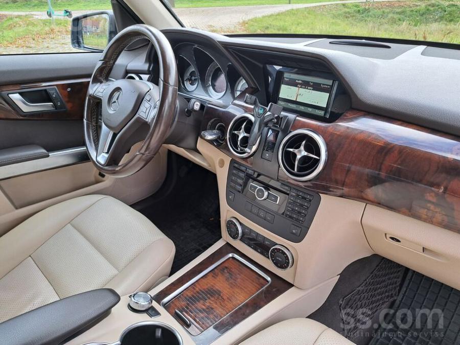 Blue Mercedes-Benz GLK 220 2014 in Valmiera, with an engine capacity of 2.10 L and mileage of 275 thousand km for 8600 €, photo 17 on AUTOMOTO.COM.LV