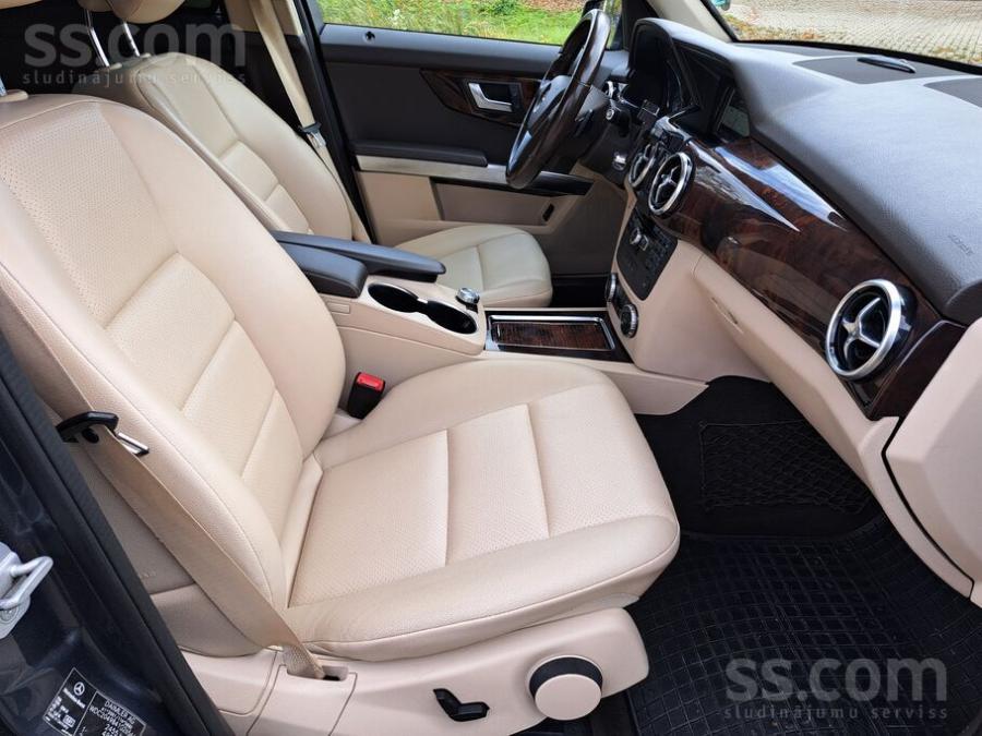 Blue Mercedes-Benz GLK 220 2014 in Valmiera, with an engine capacity of 2.10 L and mileage of 275 thousand km for 8600 €, photo 19 on AUTOMOTO.COM.LV