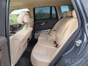 Blue Mercedes-Benz GLK 220 2014 in Valmiera, with an engine capacity of 2.10 L and mileage of 275 thousand km for 8600 €, photo 21 on AUTOMOTO.COM.LV