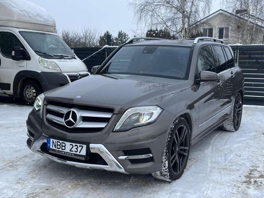 Brown Mercedes-Benz GLK 220 2013 in Vilnius, with an engine capacity of 2.14 L and mileage of 287 thousand km for 11700 €, photo 1 on AUTOMOTO.COM.LV
