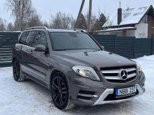 Brown Mercedes-Benz GLK 220 2013 in Vilnius, with an engine capacity of 2.14 L and mileage of 287 thousand km for 11700 €, photo 2 on AUTOMOTO.COM.LV