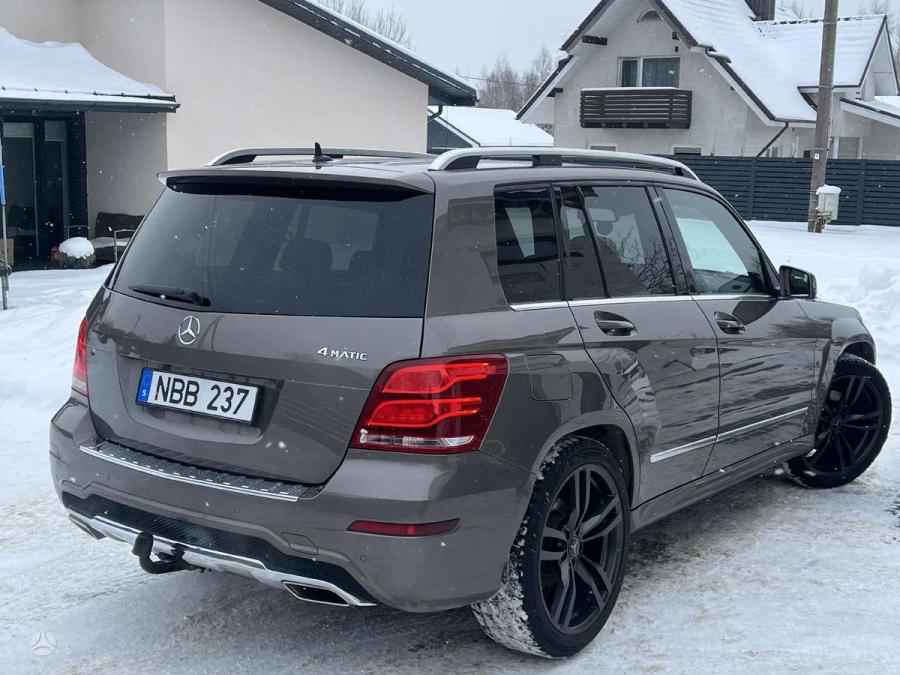 Brown Mercedes-Benz GLK 220 2013 in Vilnius, with an engine capacity of 2.14 L and mileage of 287 thousand km for 11700 €, photo 4 on AUTOMOTO.COM.LV