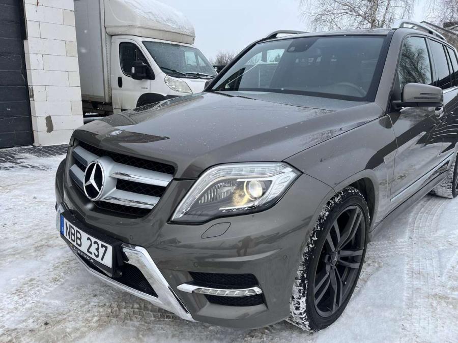 Brown Mercedes-Benz GLK 220 2013 in Vilnius, with an engine capacity of 2.14 L and mileage of 287 thousand km for 11700 €, photo 5 on AUTOMOTO.COM.LV