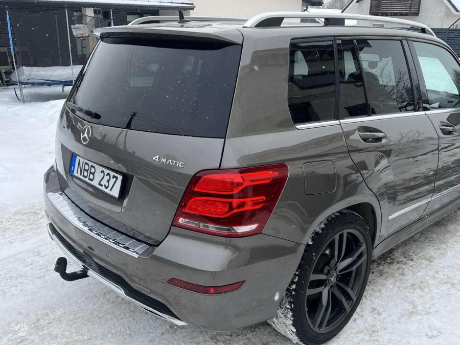 Brown Mercedes-Benz GLK 220 2013 in Vilnius, with an engine capacity of 2.14 L and mileage of 287 thousand km for 11700 €, photo 7 on AUTOMOTO.COM.LV