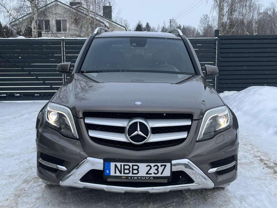 Brown Mercedes-Benz GLK 220 2013 in Vilnius, with an engine capacity of 2.14 L and mileage of 287 thousand km for 11700 €, photo 11 on AUTOMOTO.COM.LV