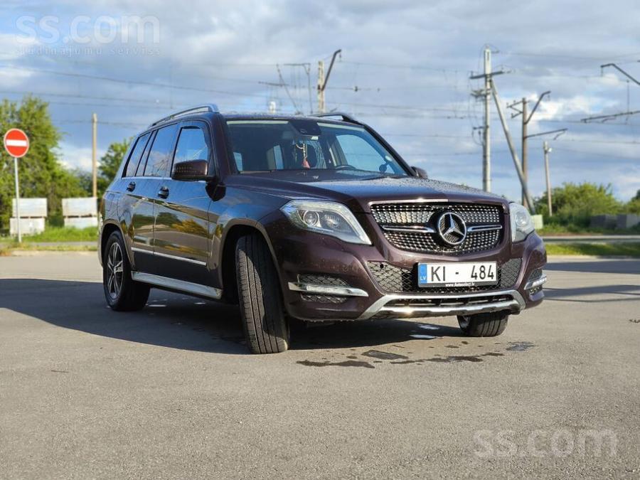 Brūns Mercedes-Benz GLK 220 2013 Rīga, ar dzinēja tilpumu 2.20 L un nobraukumu 319 tūkst. km par 10900 €, foto 3 vietnē AUTOMOTO.COM.LV