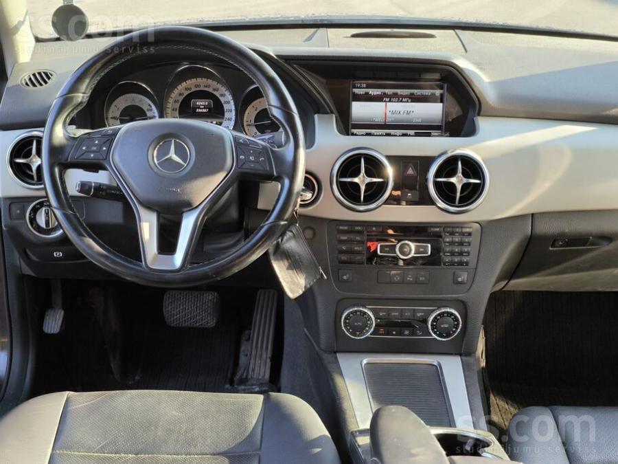 Brūns Mercedes-Benz GLK 220 2013 Rīga, ar dzinēja tilpumu 2.20 L un nobraukumu 319 tūkst. km par 10900 €, foto 9 vietnē AUTOMOTO.COM.LV