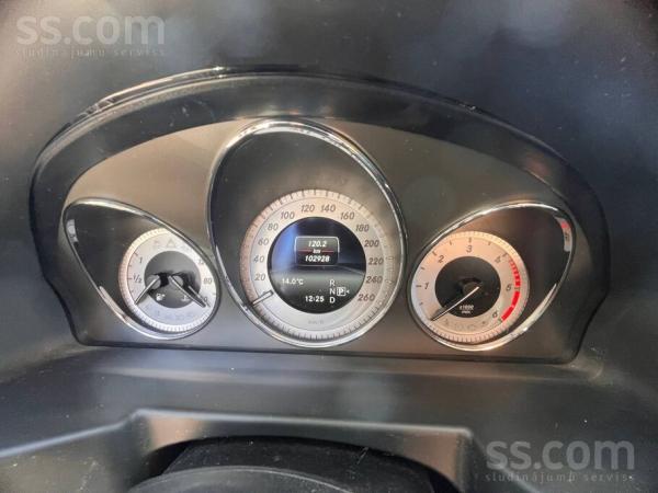 Brown Mercedes-Benz GLK 220 2015 in Riga, with an engine capacity of 2.20 L and mileage of 103 thousand km for 17500 €, photo 4 on AUTOMOTO.COM.LV