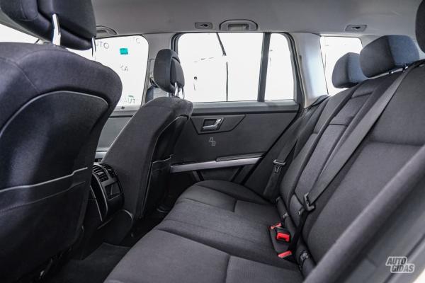Mercedes-Benz GLK 220 2010 in Kaunas, with an engine capacity of 2.10 L and mileage of 272 thousand km for 9290 €, photo 9 on AUTOMOTO.COM.LV