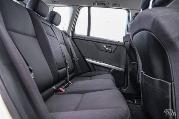 Mercedes-Benz GLK 220 2010 in Kaunas, with an engine capacity of 2.10 L and mileage of 272 thousand km for 9290 €, photo 10 on AUTOMOTO.COM.LV