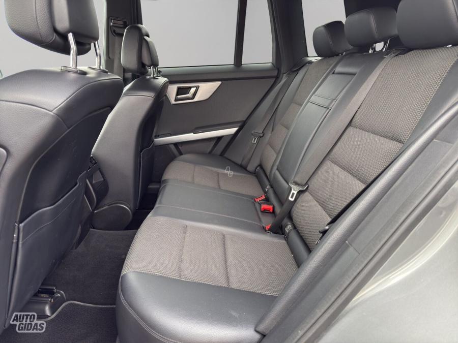 Mercedes-Benz GLK 220 2012 in Vilnius, with an engine capacity of 2.10 L and mileage of 319 thousand km for 7999 €, photo 11 on AUTOMOTO.COM.LV